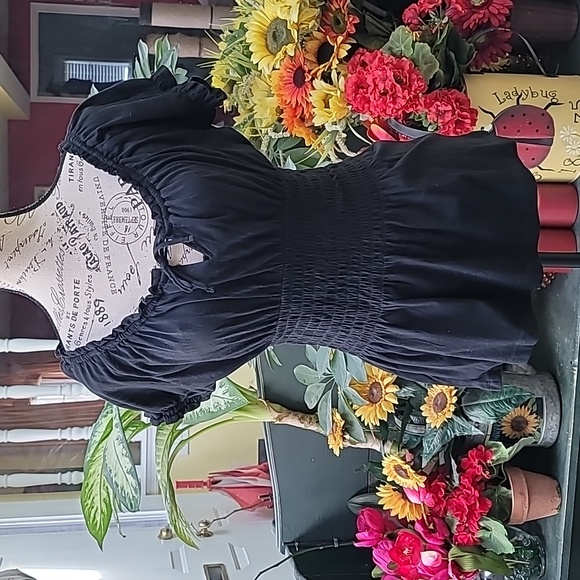 Lauren Ralph Lauren | Tops | Lauren Black Peasant Top | Poshmark